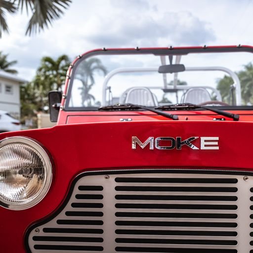 Moke – Cool Bathing Suits